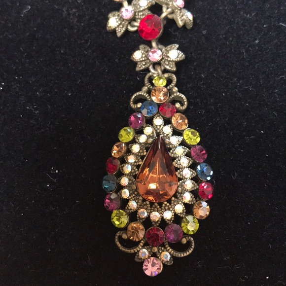 Jewelry | Elegant Vclm Necklace With Beautiful Rhinestones | Poshmark